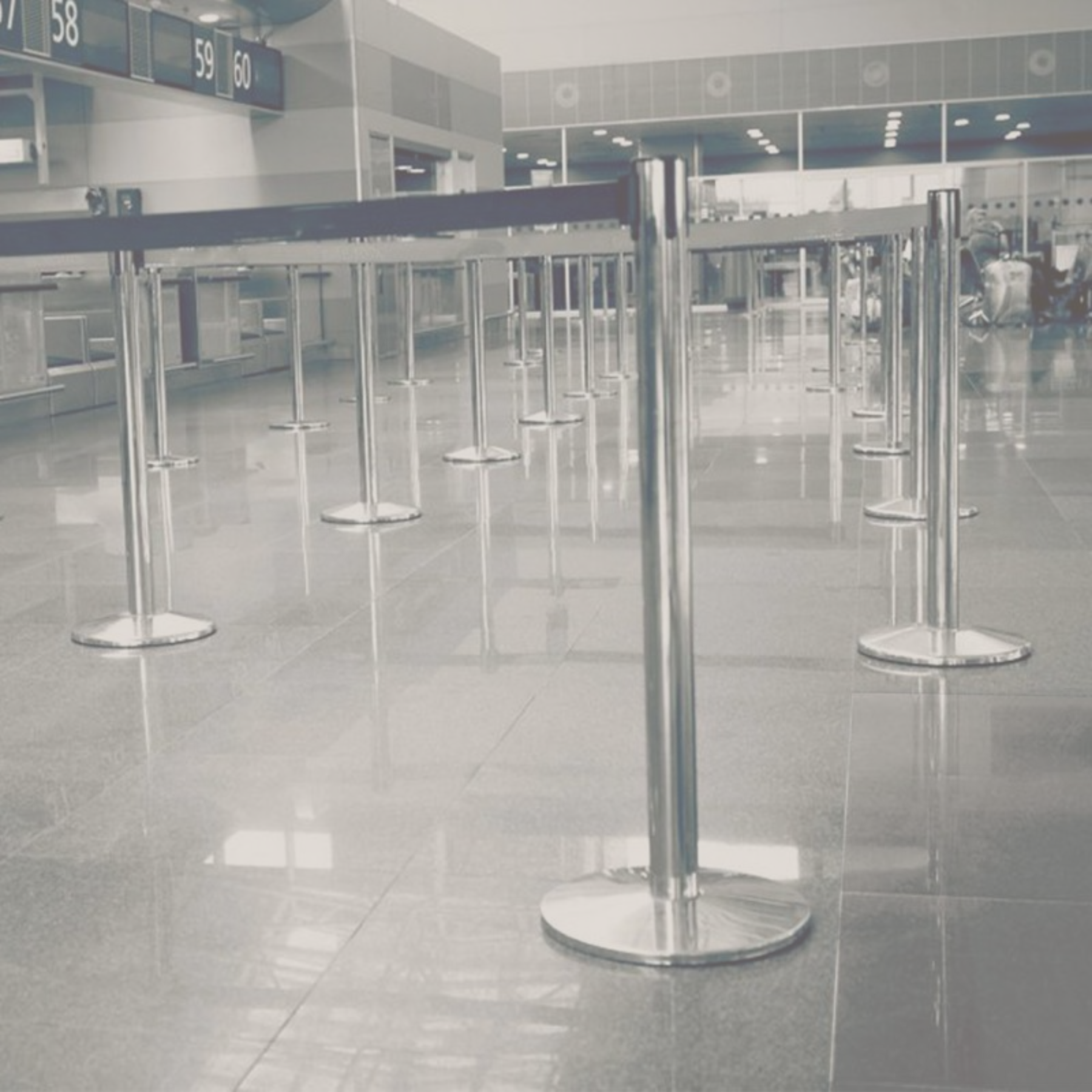 Crowd Control / Stanchions – GENNEX Displays